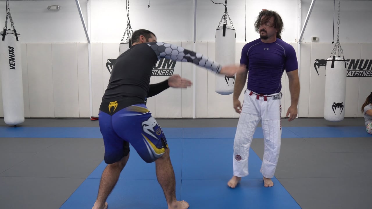 Head and Arm Clinch Bull Fighter Throw By - FFAcoach