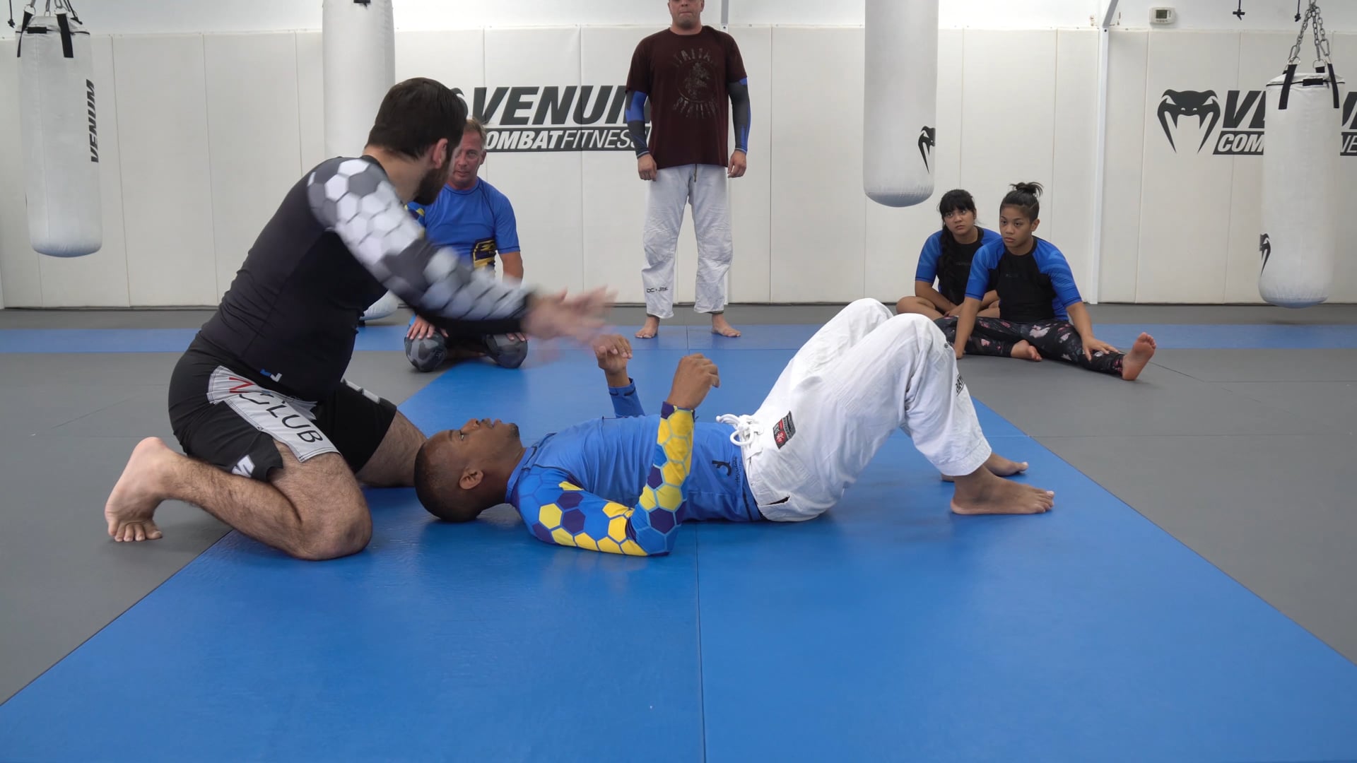 North South Arm Bar - FFAcoach