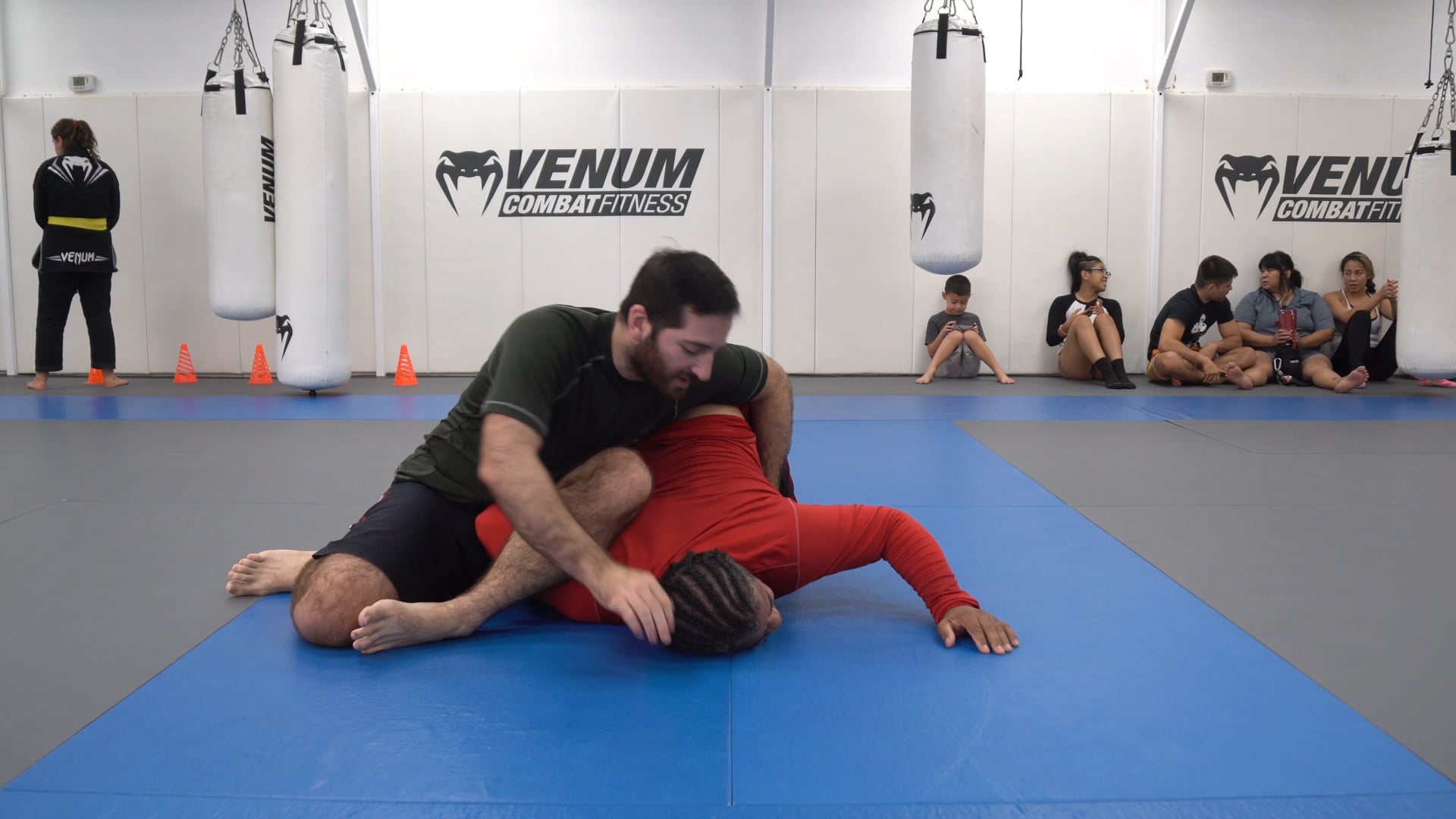 Over Hook Omoplata - FFAcoach