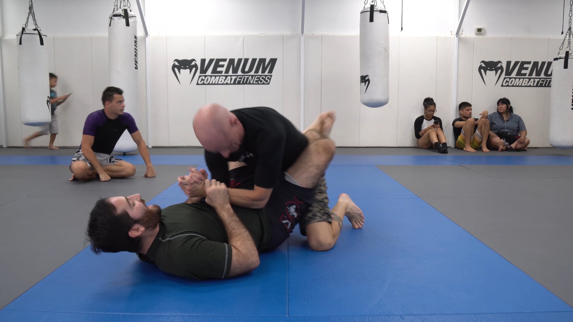 Over Hook Triangle - FFAcoach