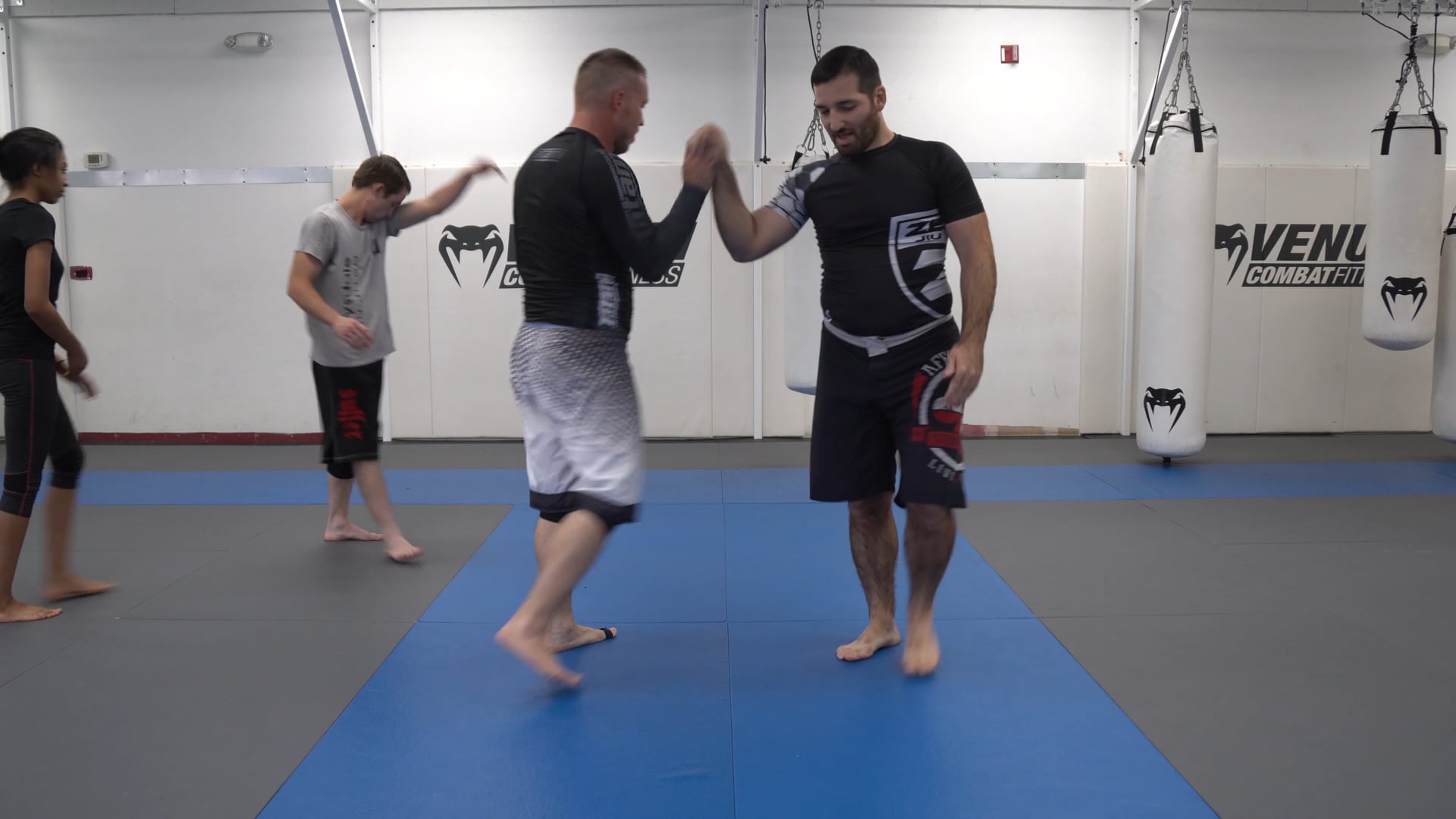 Lateral Sweep - FFAcoach