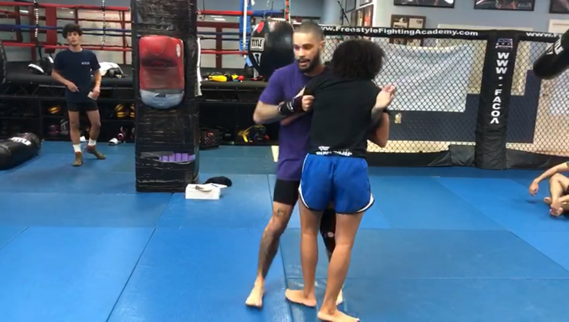 Pummeling to body lock - FFAcoach