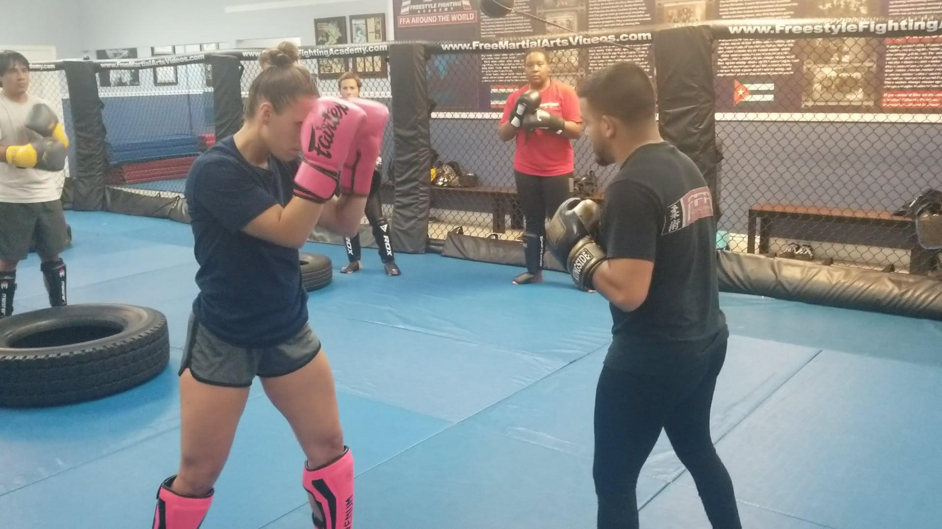 Beginner Friendly Striking Combos - FFAcoach