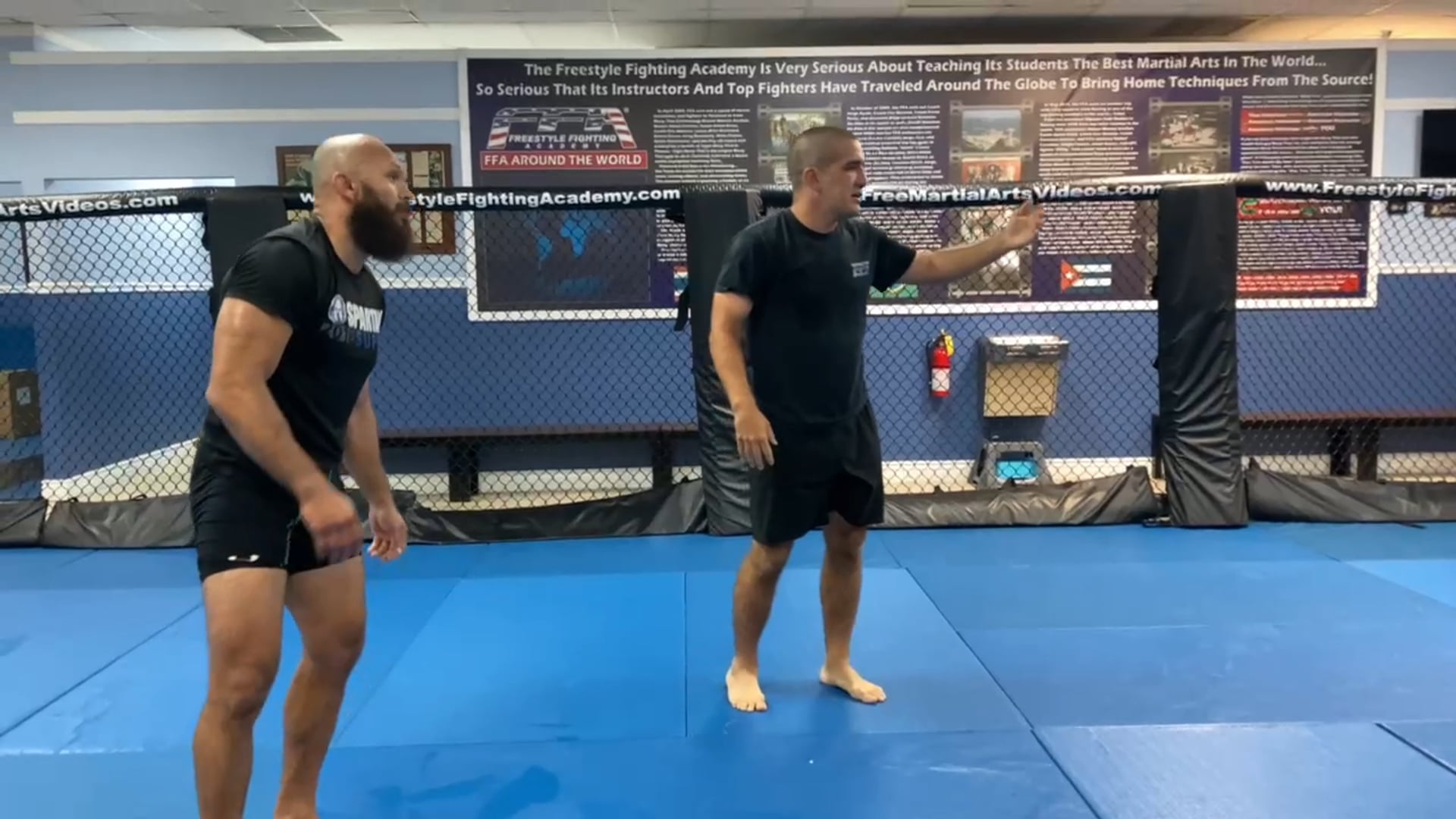 Squeeze Takedown from Underhook - FFAcoach